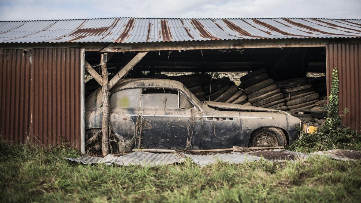 60 Rare Cars Unearthed from Dilapidated Barns | Smart Garage